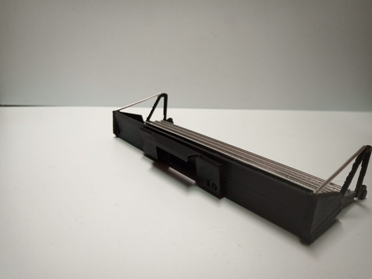 1/64 22 Foot Elmer’s Cropmaster Pickup Header – Microfarm Models